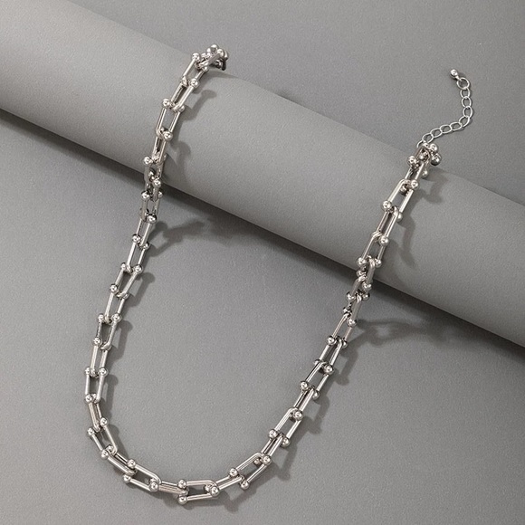 Zara | Jewelry | Zara Gold Horseshoe Link Chain Trend Yellow Gold ...